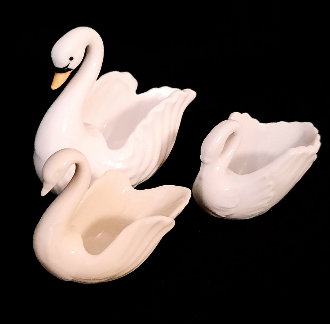 Trio of Porcelain Swan Ring Holders - Etsy