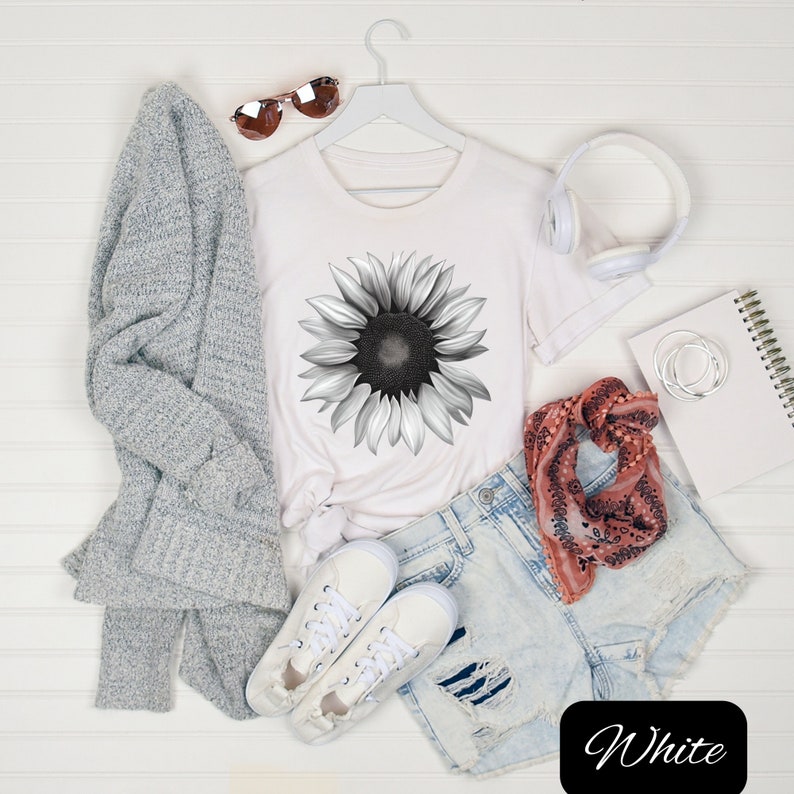 Realistic Sunflower Shirt Sunflower Print Tee Sunflowe Gardencore Shirt ...