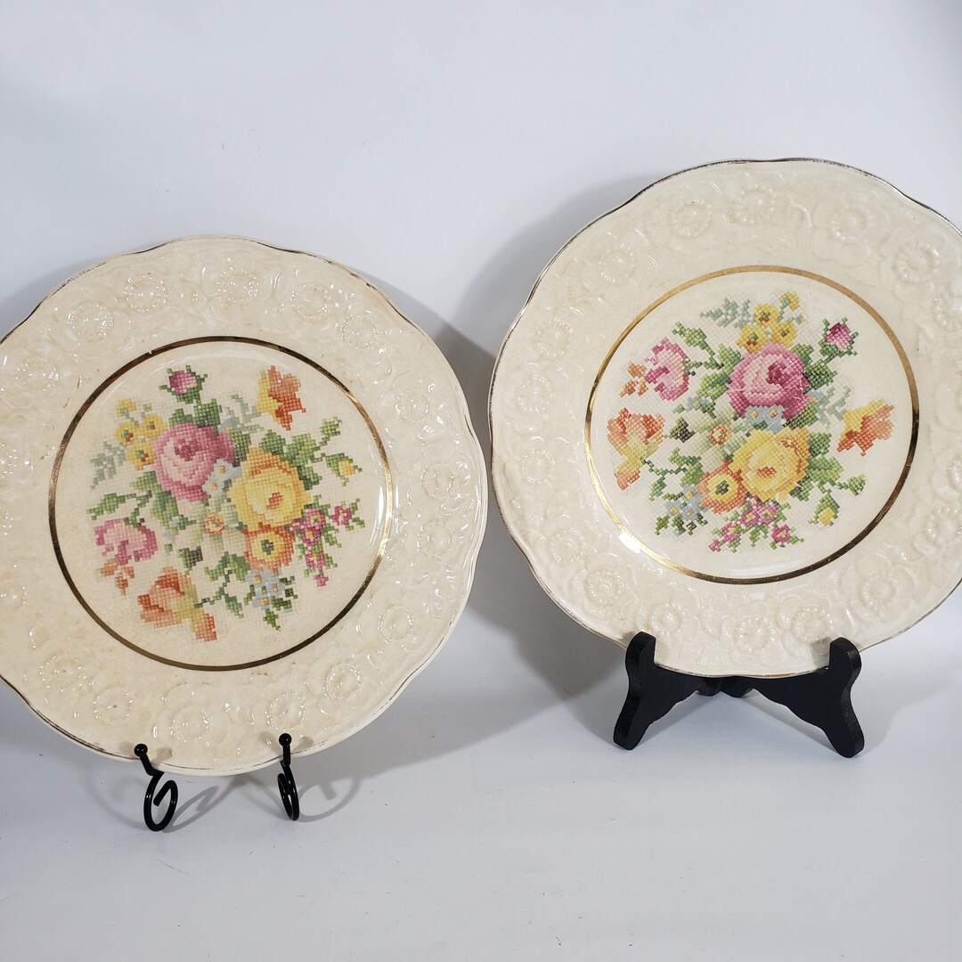 Sovereign Canada British Empire Made Petit Point Dinner Plate From the ...