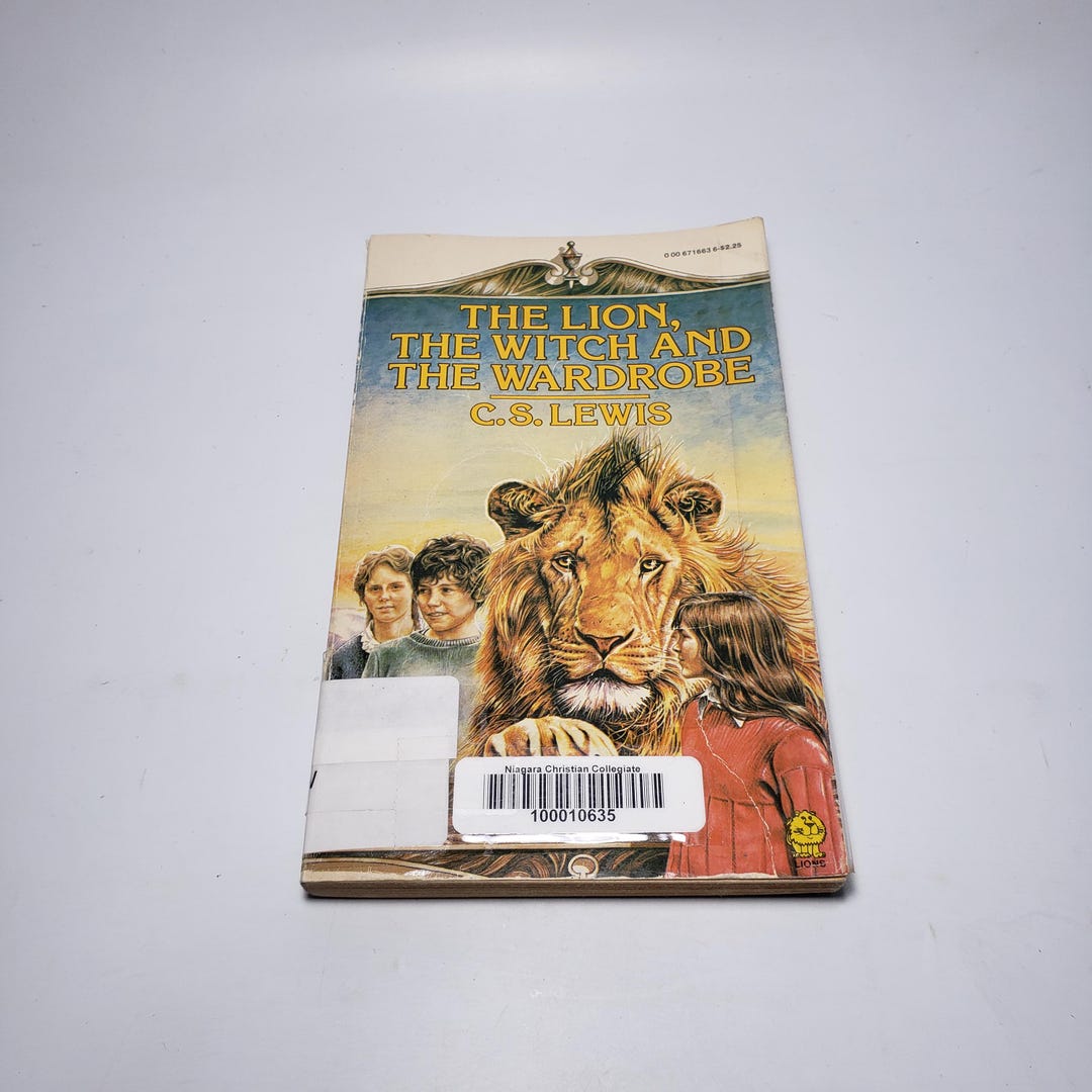 The Lion, the Witch and the Wardrobe by C. S. Lewis Illustrated by ...