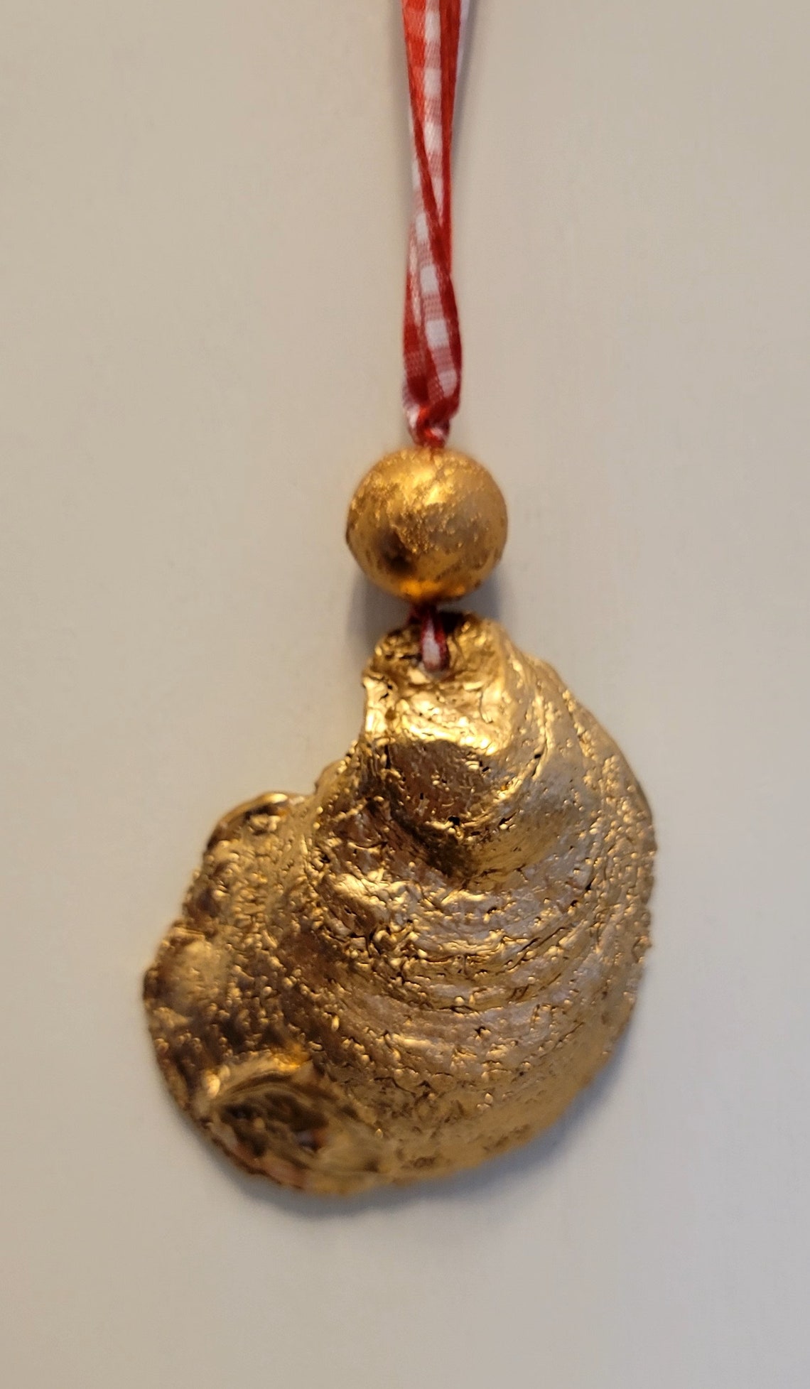 Red Cardinal: Decoupaged Oyster Shell Christmas Tree Ornament - Etsy