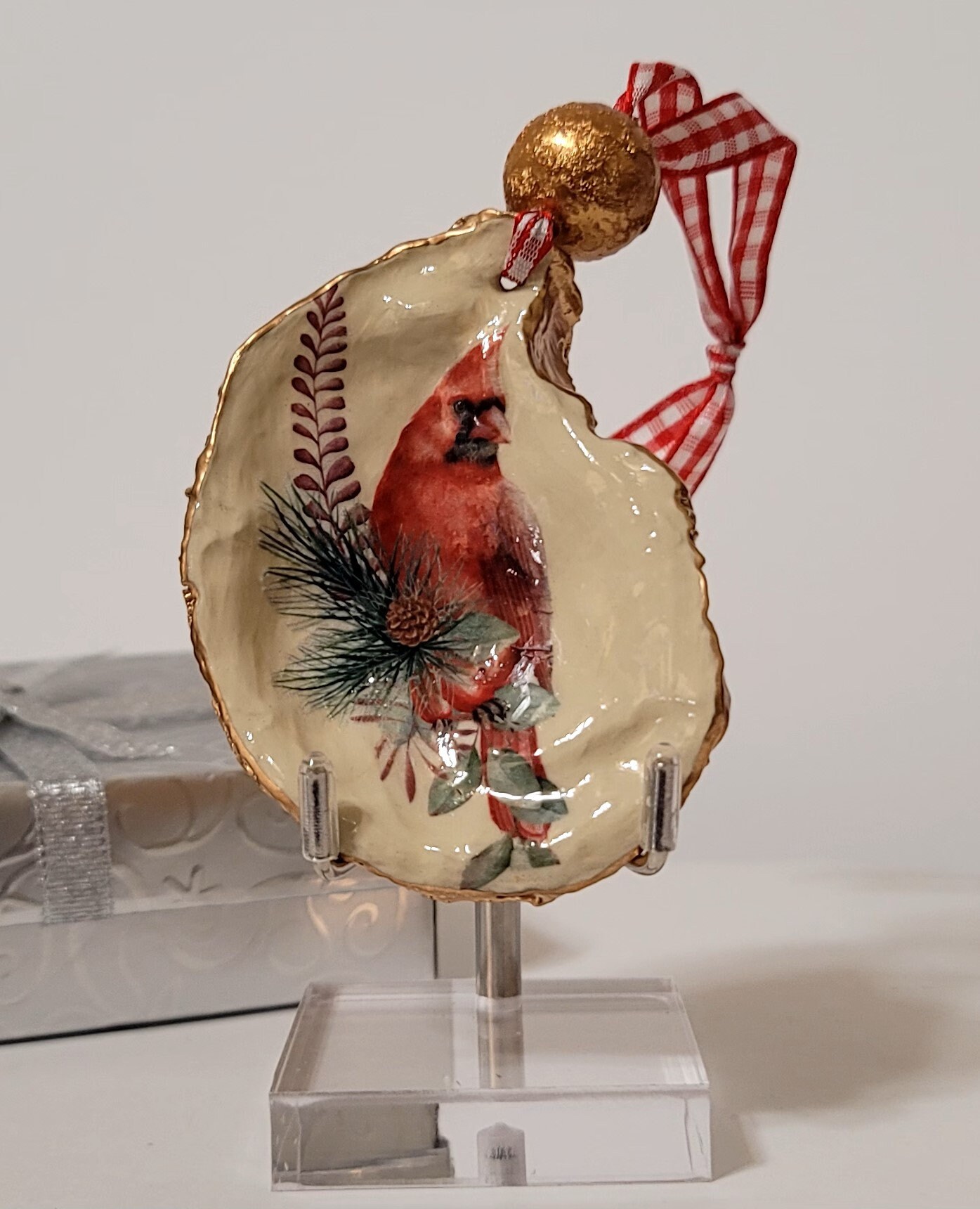 Red Cardinal: Decoupaged Oyster Shell Christmas Tree Ornament - Etsy