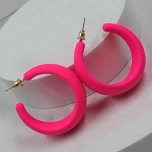 Neon Pink 80's Retro Smooth Matte Texture 1.5" Semi Wide Fashion Hoop ...