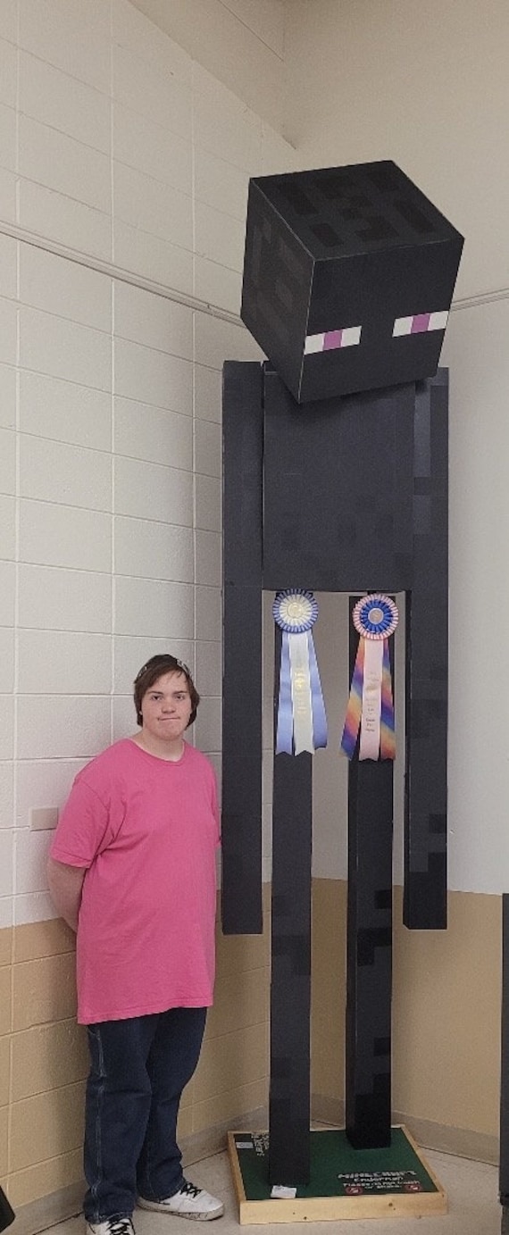 Enderman Statue Dimensions