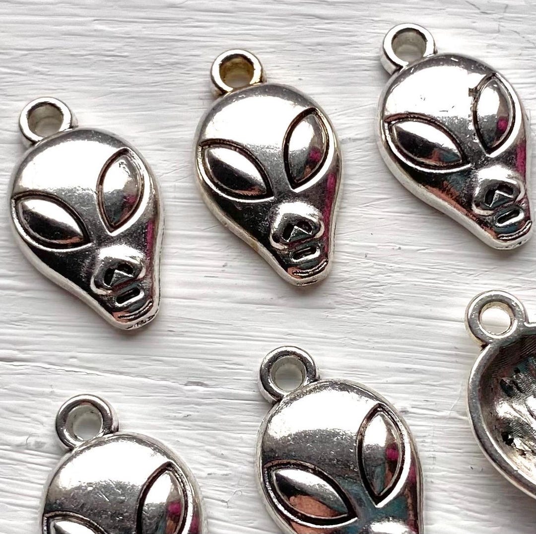 6 Silver Alien Head Charms Pendants 11x19mm for Jewelry Making Alloy ...