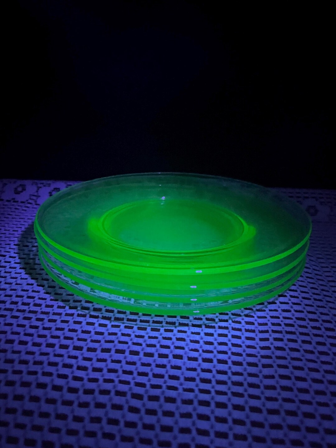 Vintage Uranium Plates, Set of 4 - Etsy