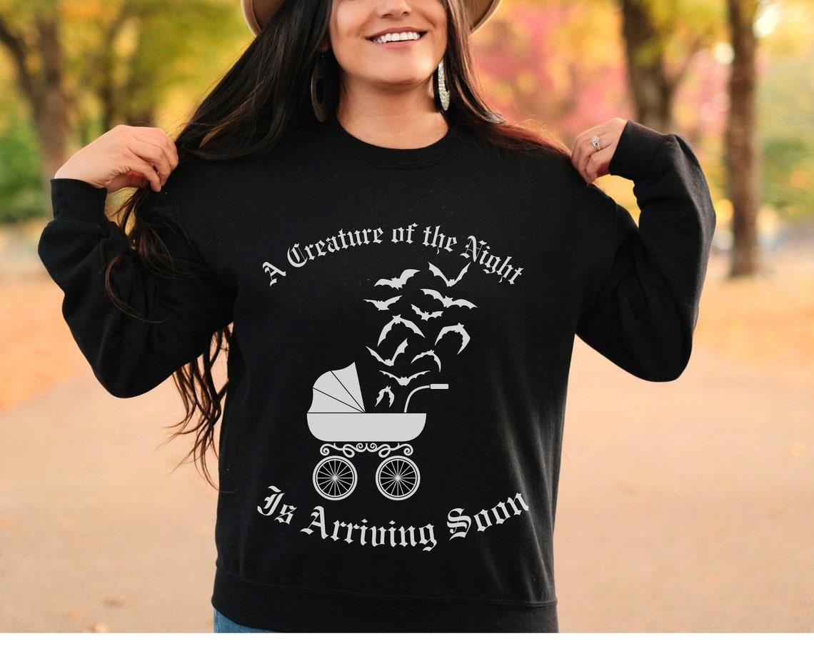 Gothic Pregnancy Announcement Halloween Maternity Shirt Goth New Mom to ...