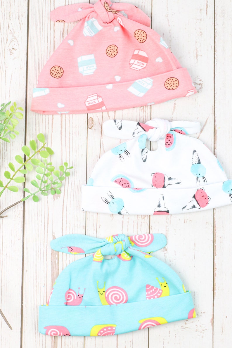 Easy Baby Hat Sewing Pattern & Sewing Tutorial | Baby Hat Pattern ...