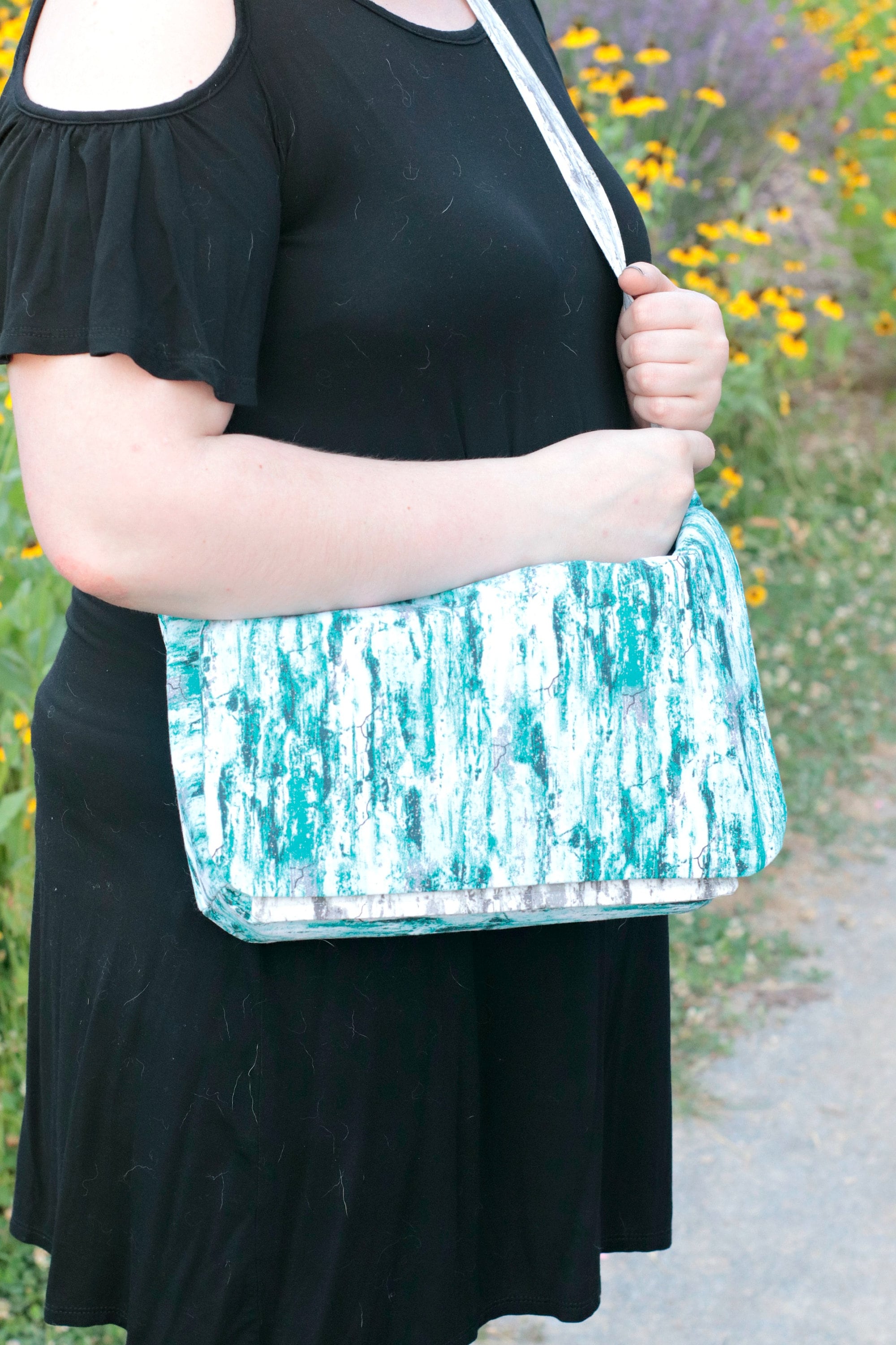Messenger Bag Sewing Pattern & Sewing Tutorial | Messenger Bag Pattern ...