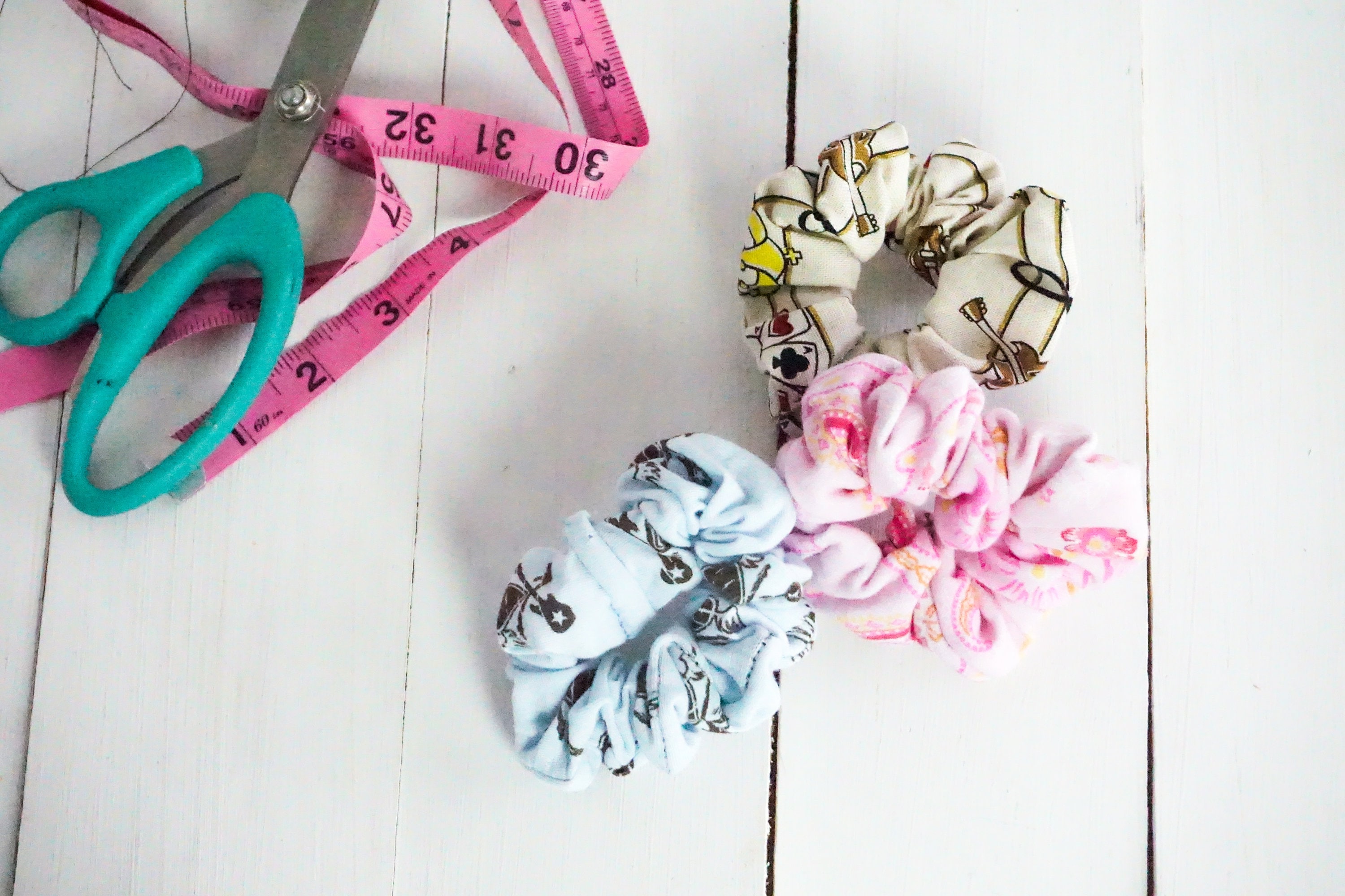 EASY Scrunchie Sewing Pattern & Sewing Tutorial Scrunchies - Etsy