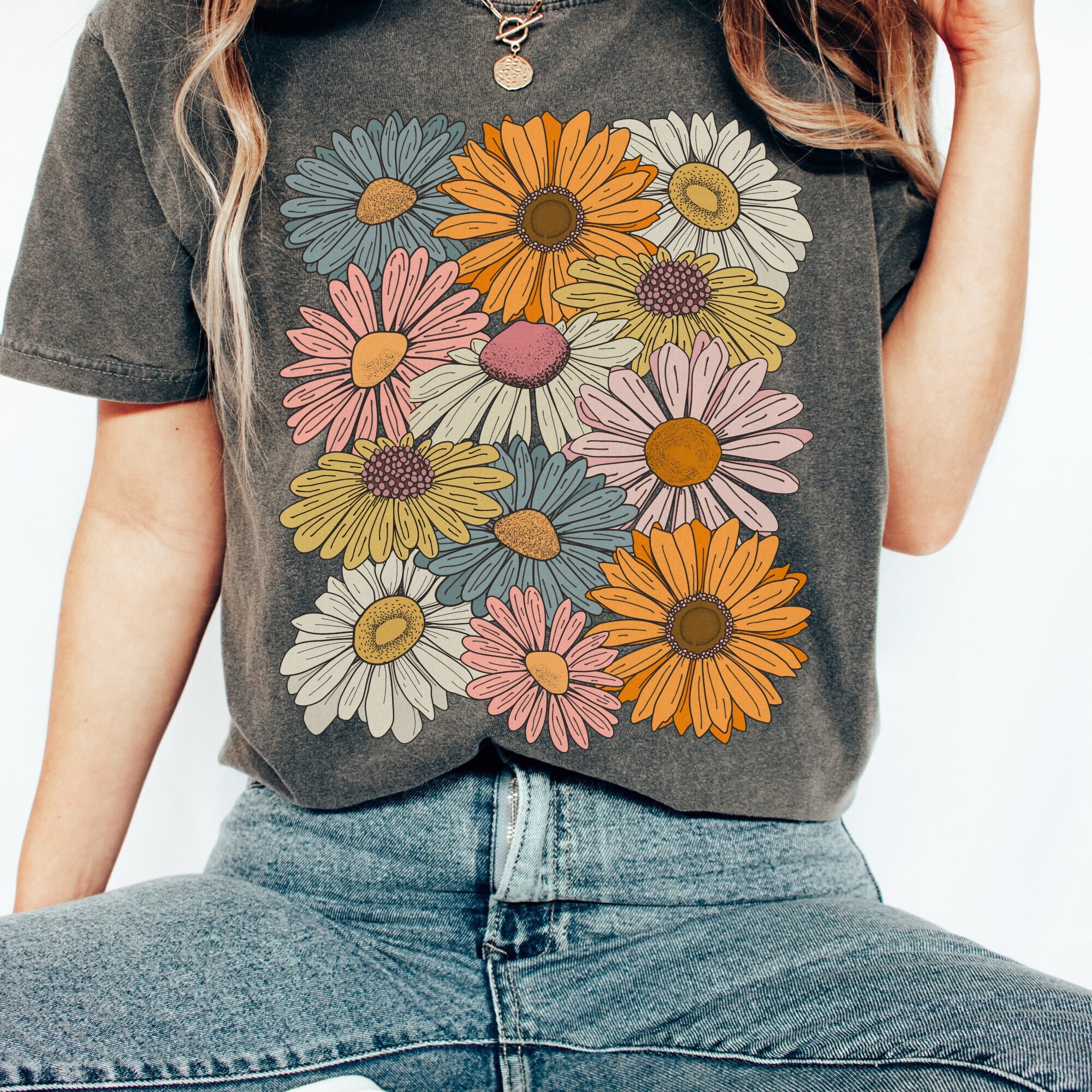 Comfort Colors Retro Daisies Flower T-shirt, Boho Wildflowers Floral ...