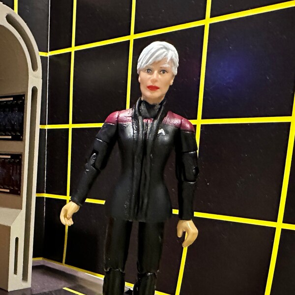 Star Trek Picard Combadge - Etsy