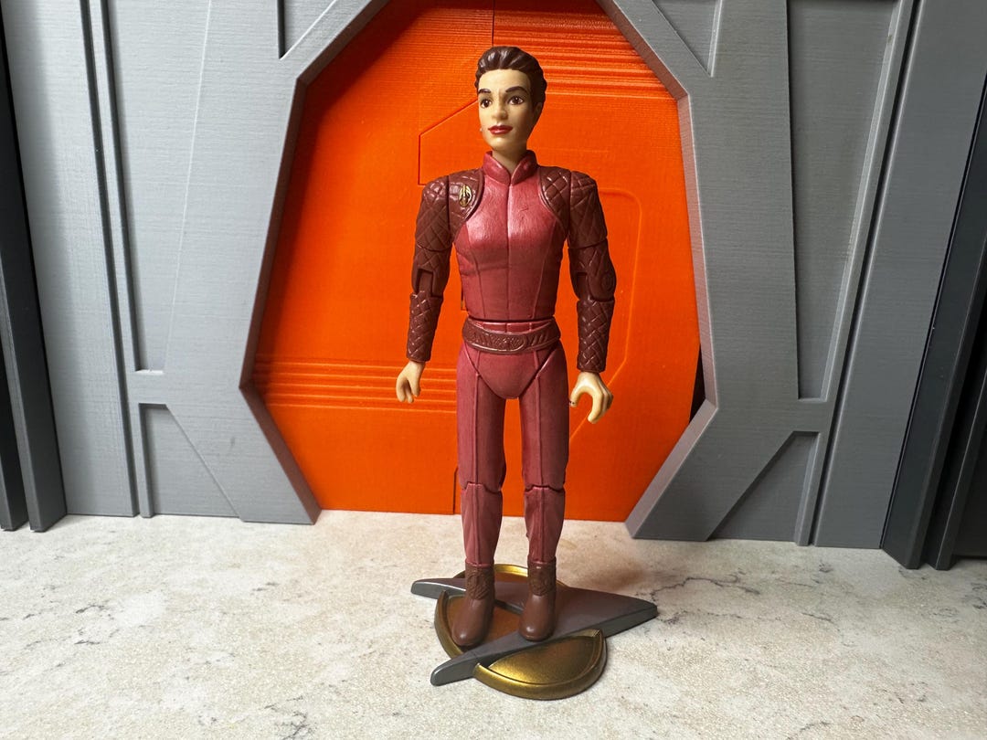 Major Kira From Season 1 (repaint) [star Trek DS9 Seasons 1-2] - Etsy