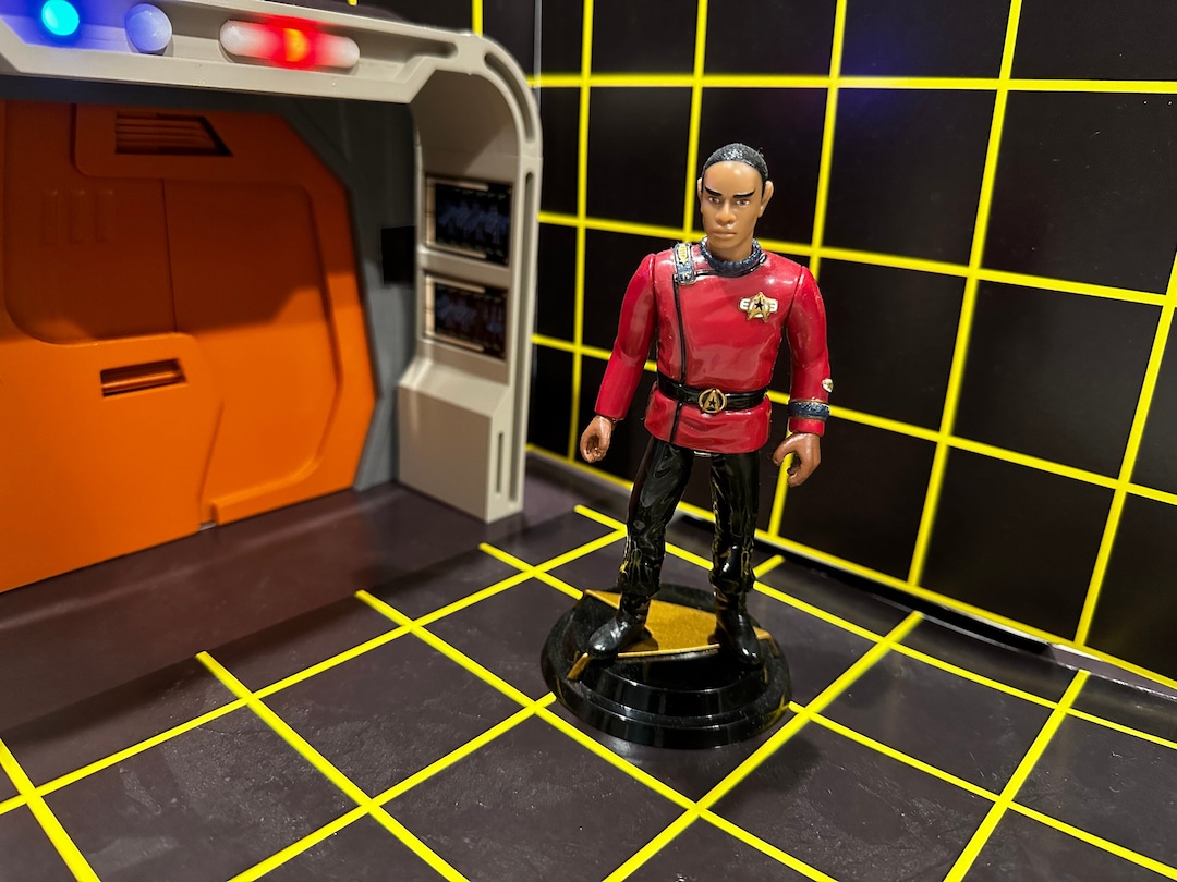 Tuvok From "flashback" [star Trek Voyager - Wave 1] - Etsy