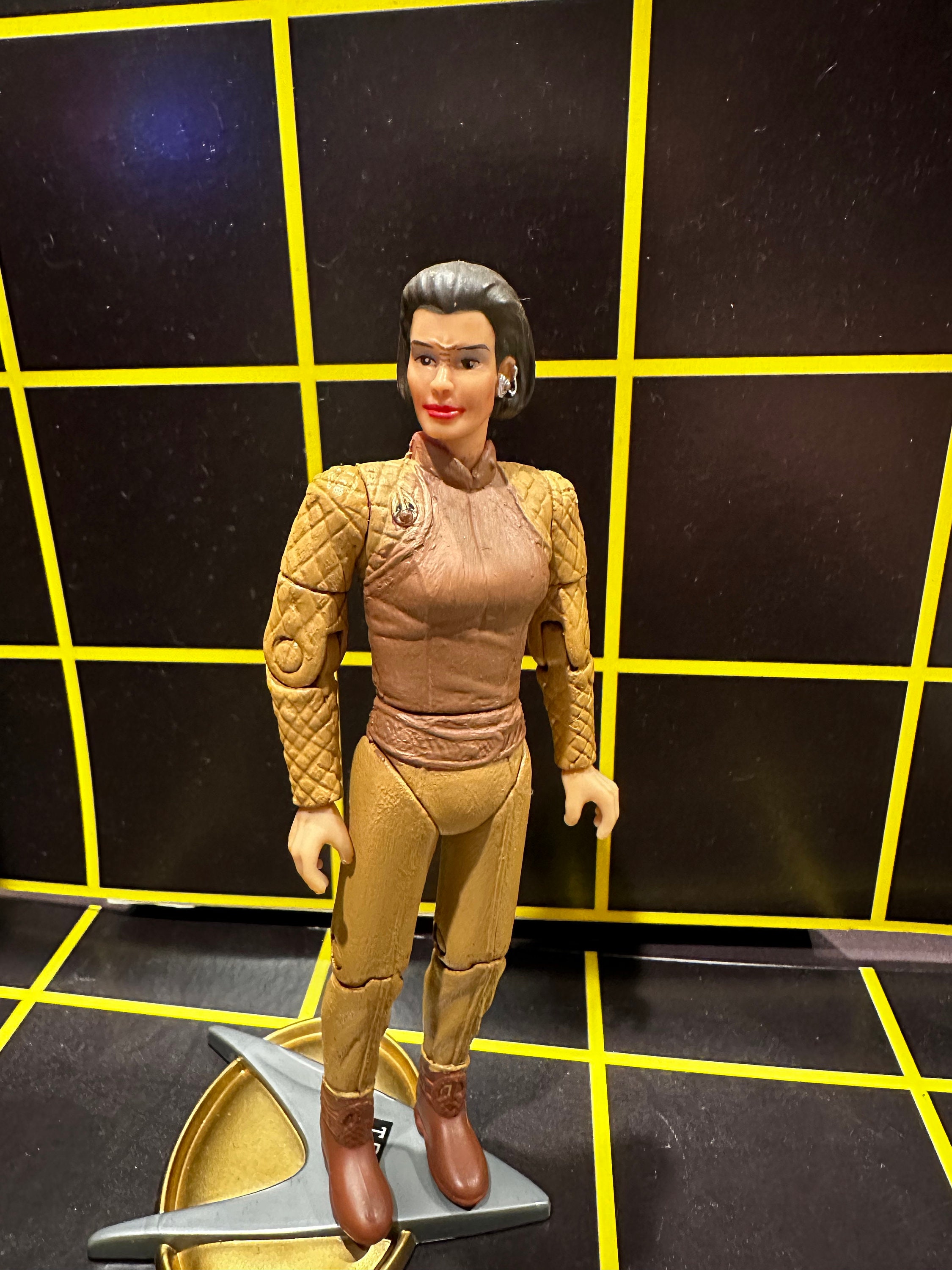 Constable Ro Laren From DS9 Book Line - Etsy