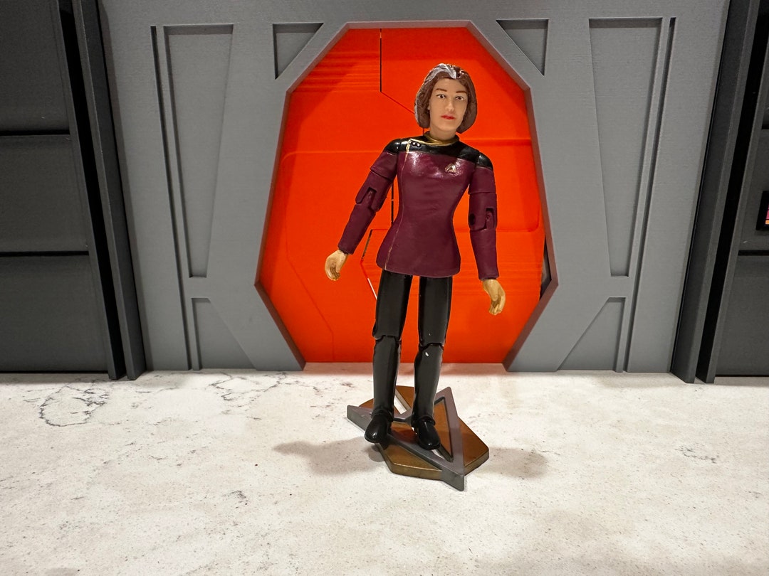 Admiral Katherine Janeway From Star Trek Prodigy [star Trek Voyager ...