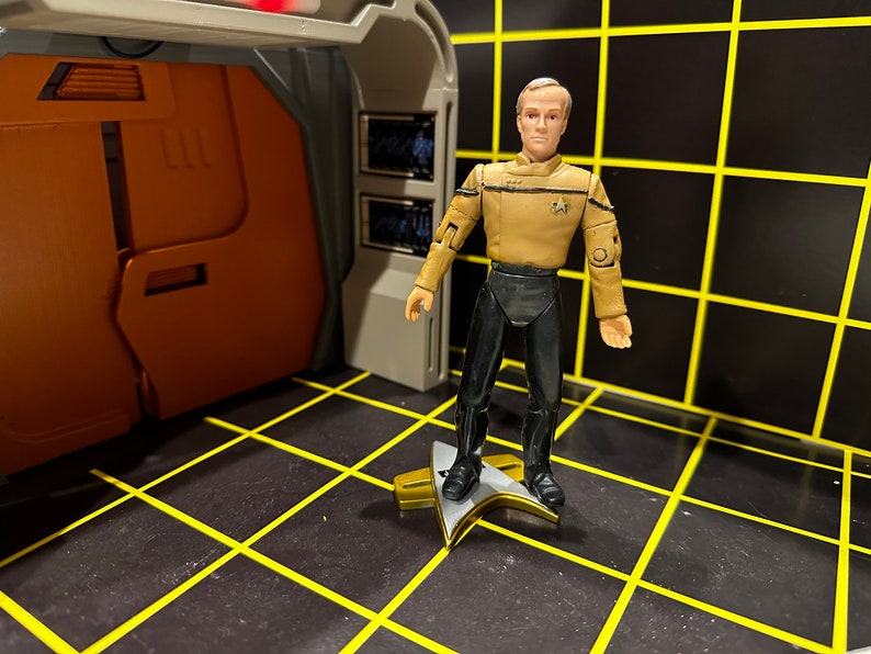 Reginald Barclay From endgame star Trek Voyager Expansion Set - Etsy
