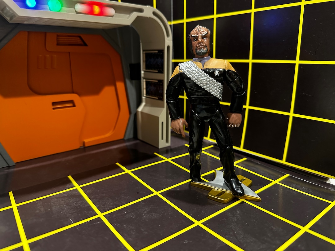 Lieutenant Commander Worf From Generations [star Trek TNG Movie Line ...