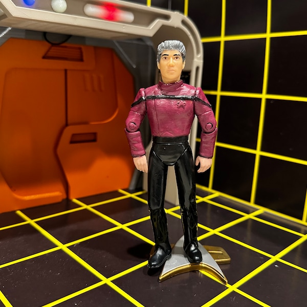 Captain Janeway Toy - Etsy