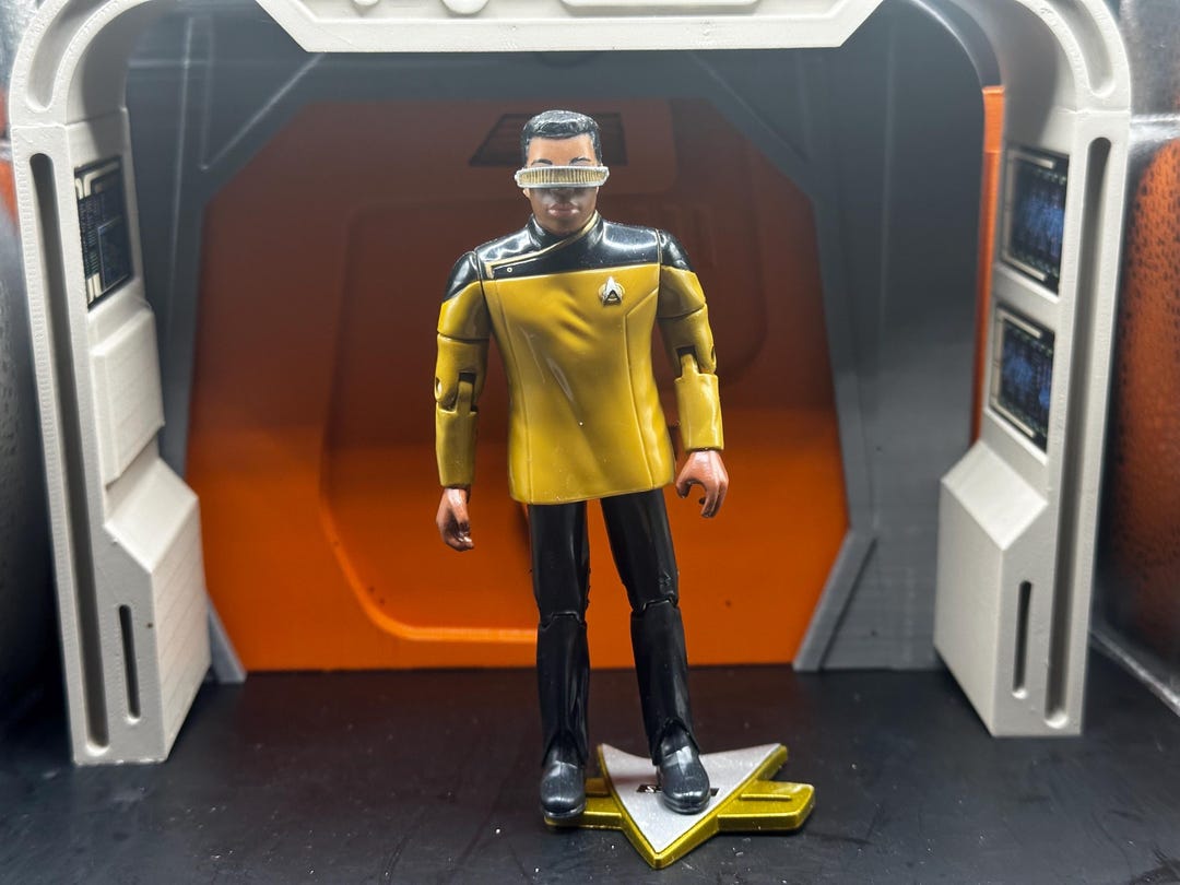 Lieutenant Commander Data in Dress Uniform (season 7) - Etsy