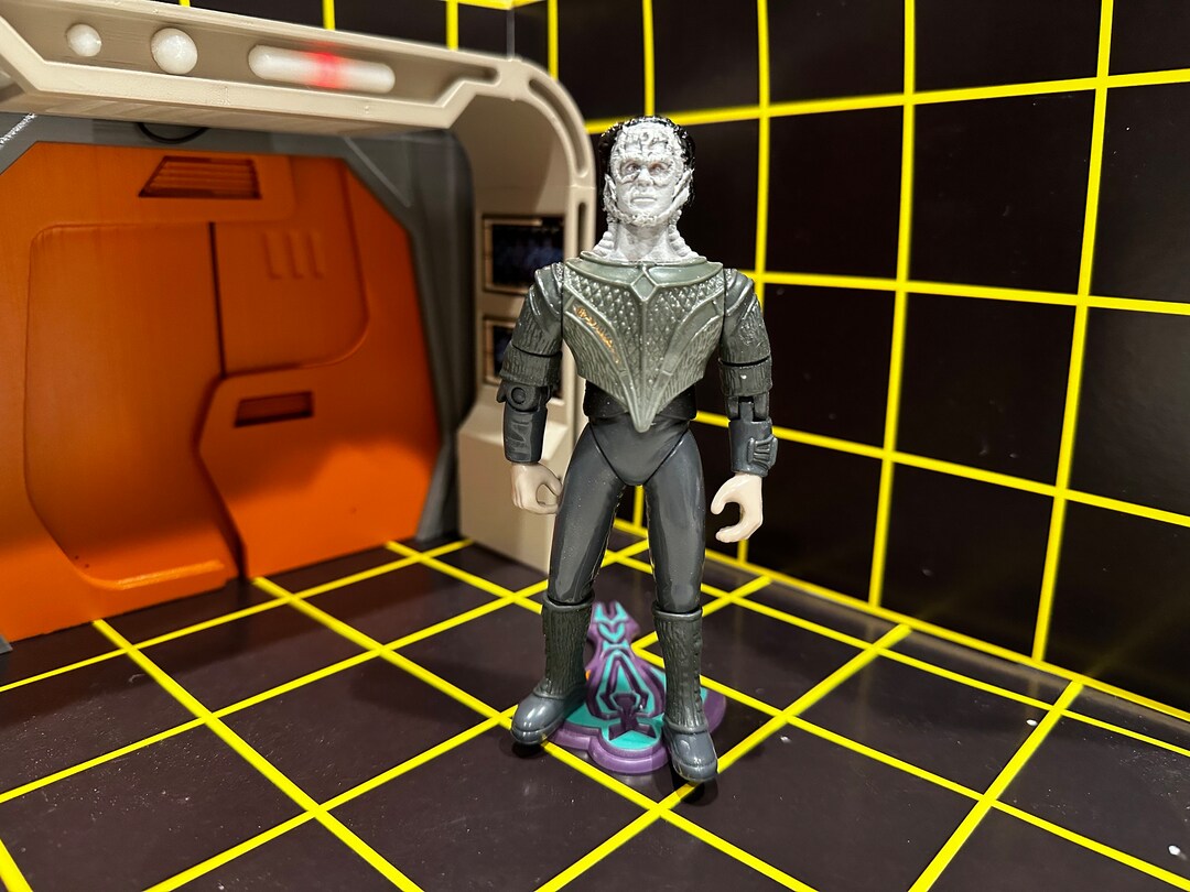 Damar [star Trek DS9 Dominion War Line] - Etsy