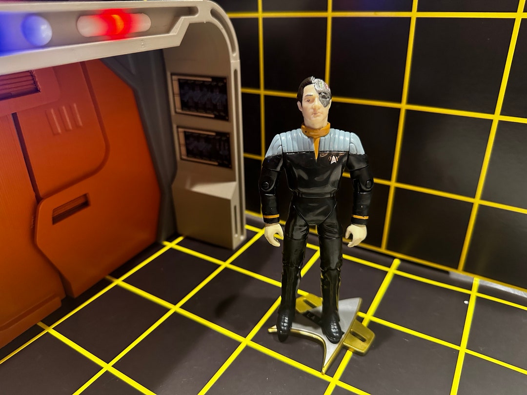 Flesh Torn Data From First Contact [star Trek TNG Movie Line - Wave 1 ...