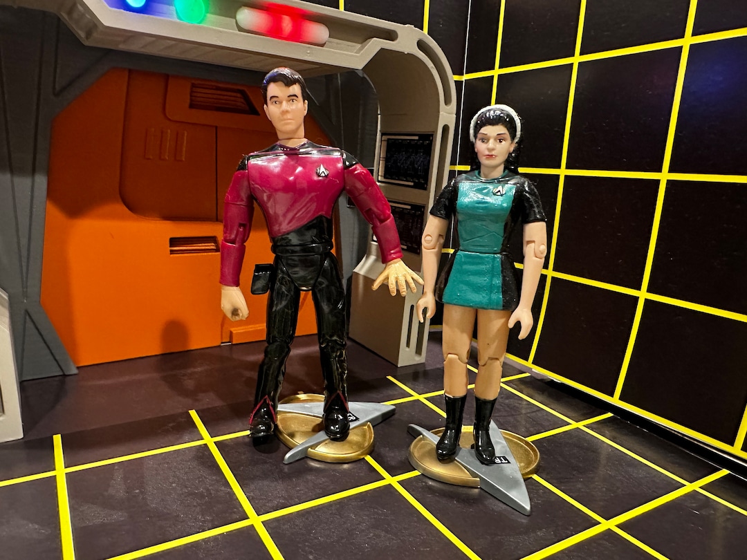 Imzadi 2-pack: Riker and Troi in Uniform Skant TNG Season 1 / Wave 1 ...