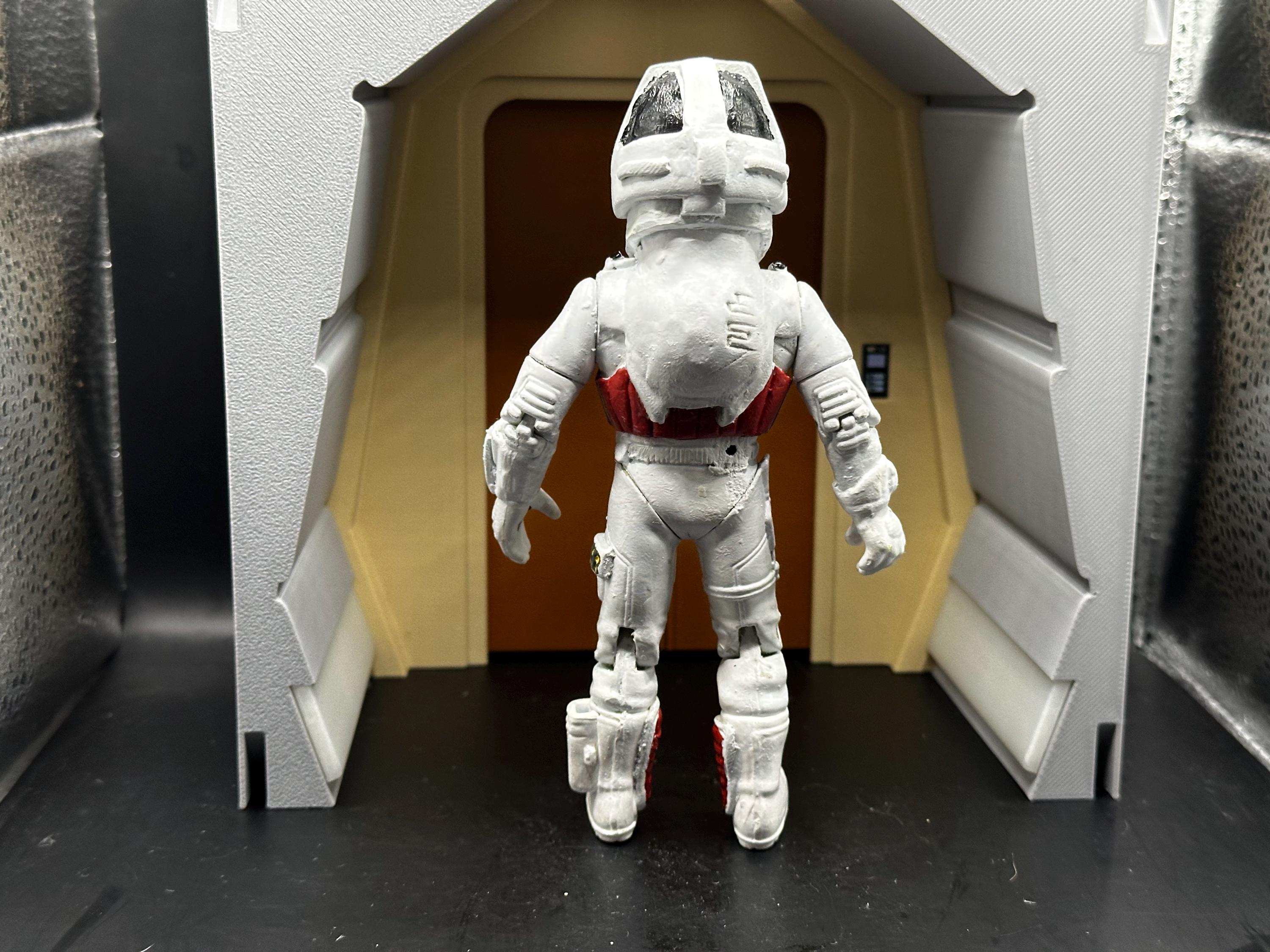 Lieutenant Commander Worf in EV Suit From First Contact [star Trek TNG ...