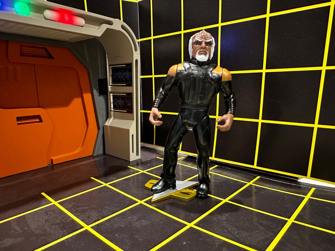 Worf in Starfleet Field Jacket [star Trek Picard - Season 3 - Wave 2 ...