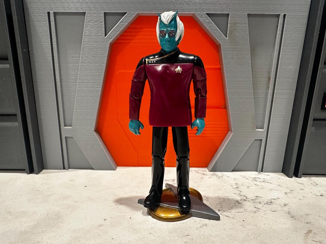 Commander Tysess From Star Trek Prodigy - Etsy