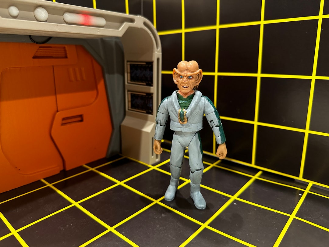 Ferengi Officer [TNG Season 2 / Wave 1] - Etsy