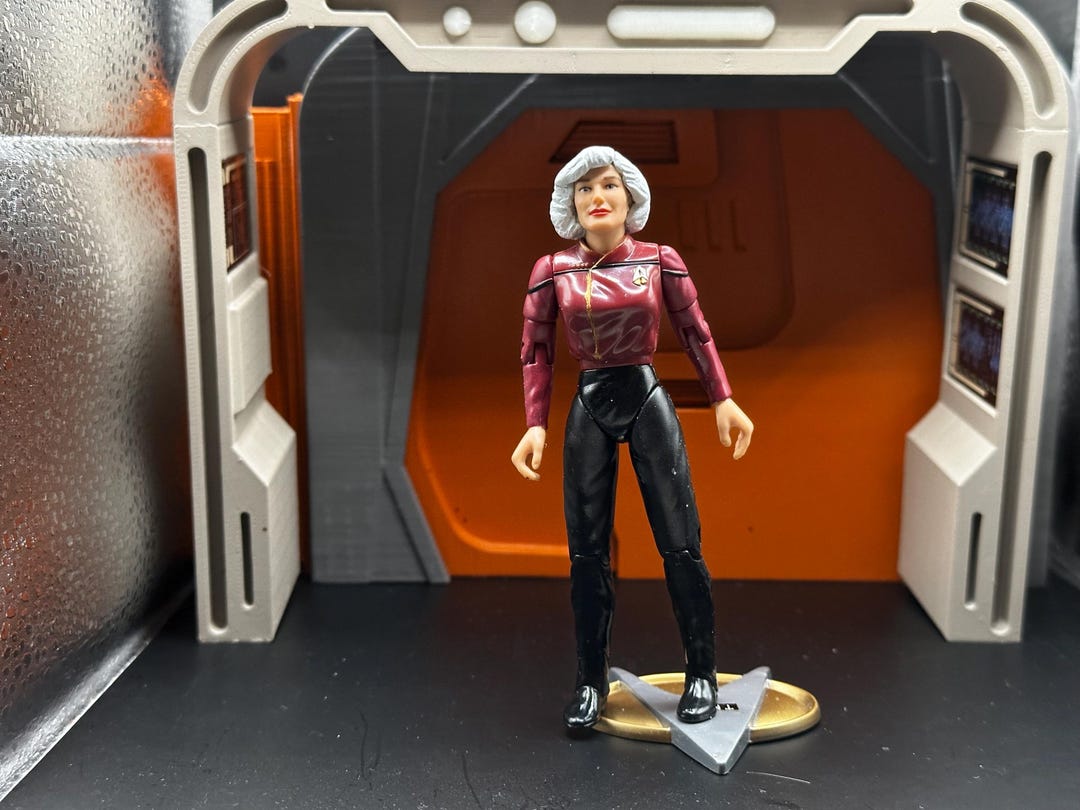 Admiral Kathryn Janeway From "endgame" [star Trek Voyager Expansion Set ...