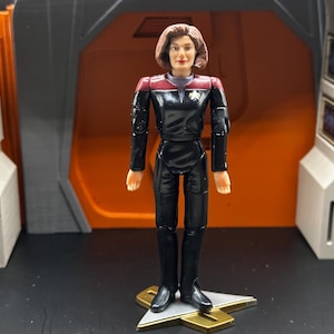Captain Katherine Janeway From Season 7 [star Trek Voyager - Wave 1] - Etsy