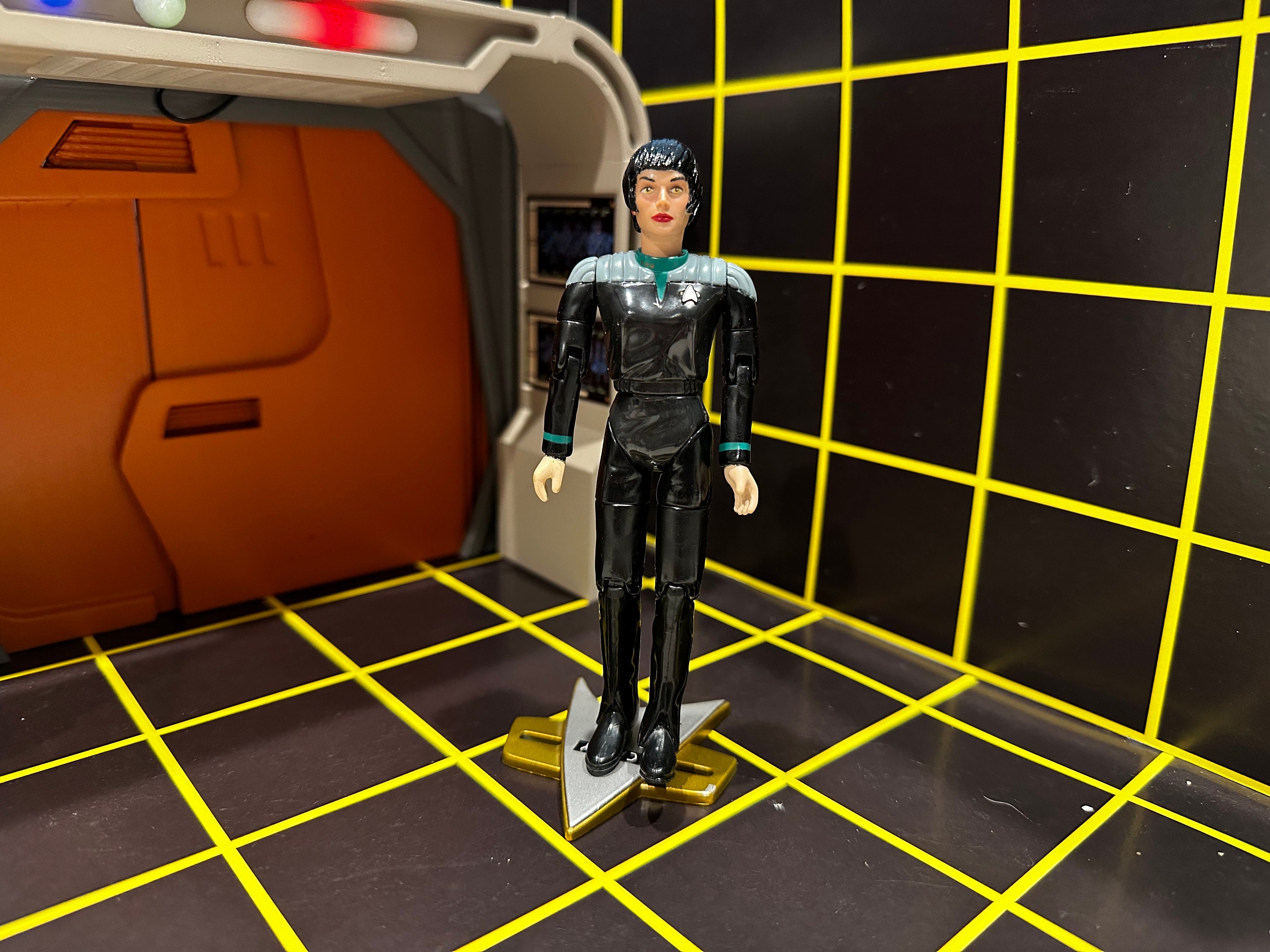 Doctor Selar From Star Trek: New Frontier - Etsy