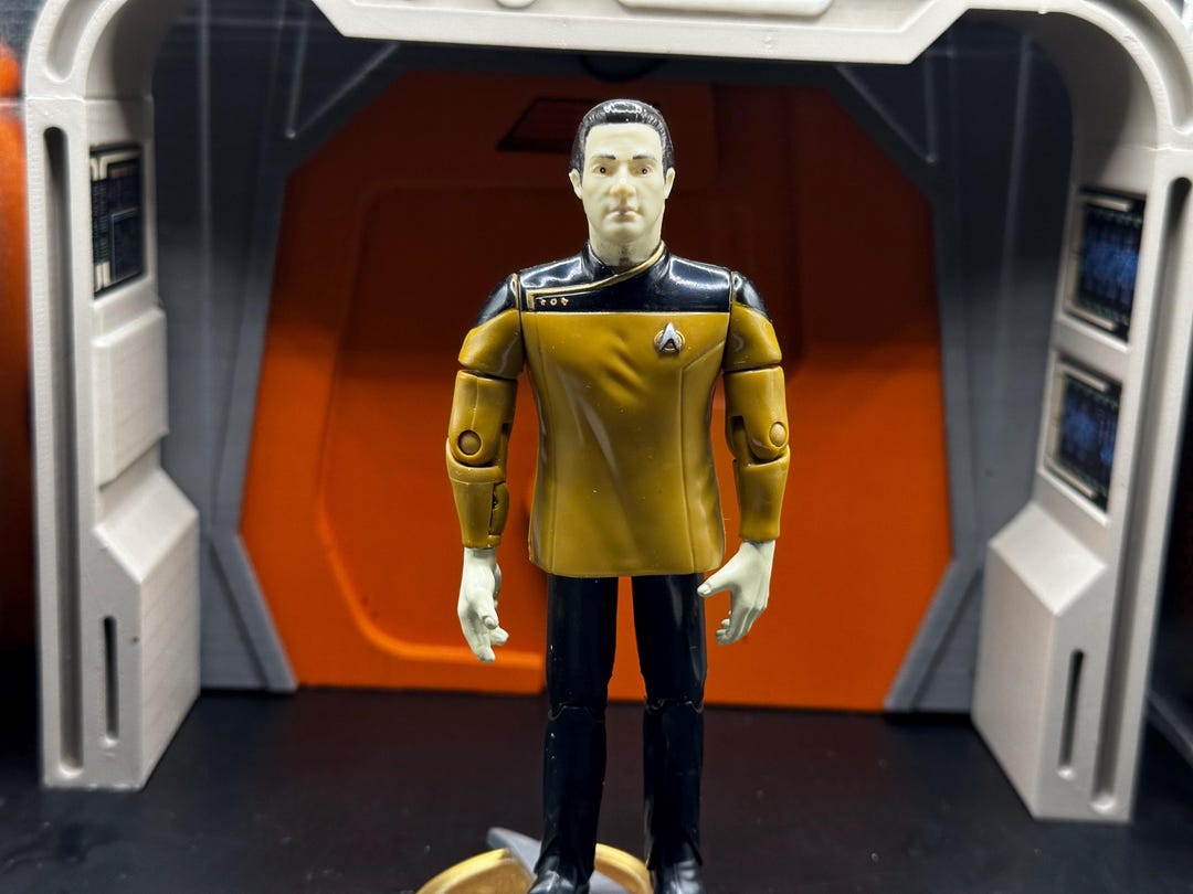 Lieutenant Commander Data in Dress Uniform (season 7) - Etsy