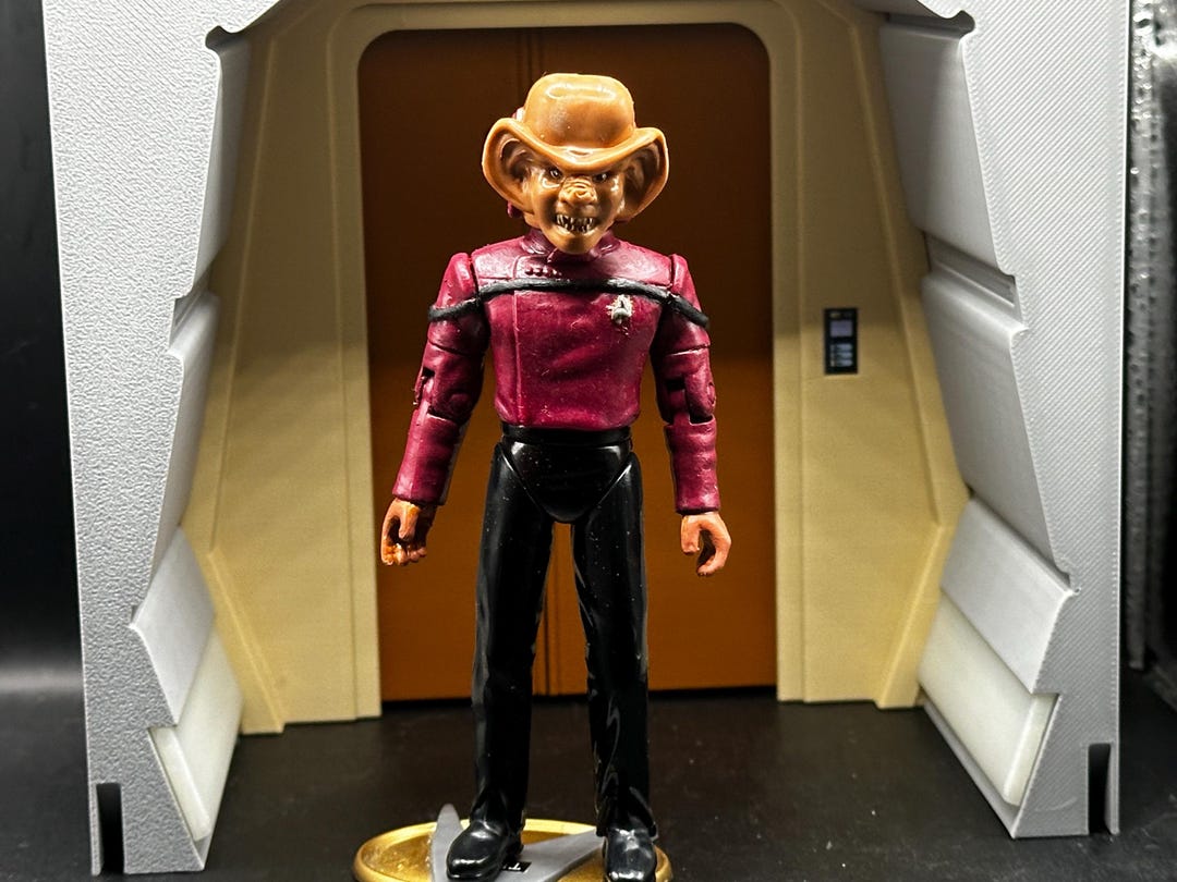 Captain Nog From "the Visitor" [star Trek DS9 Seasons 3-5] - Etsy