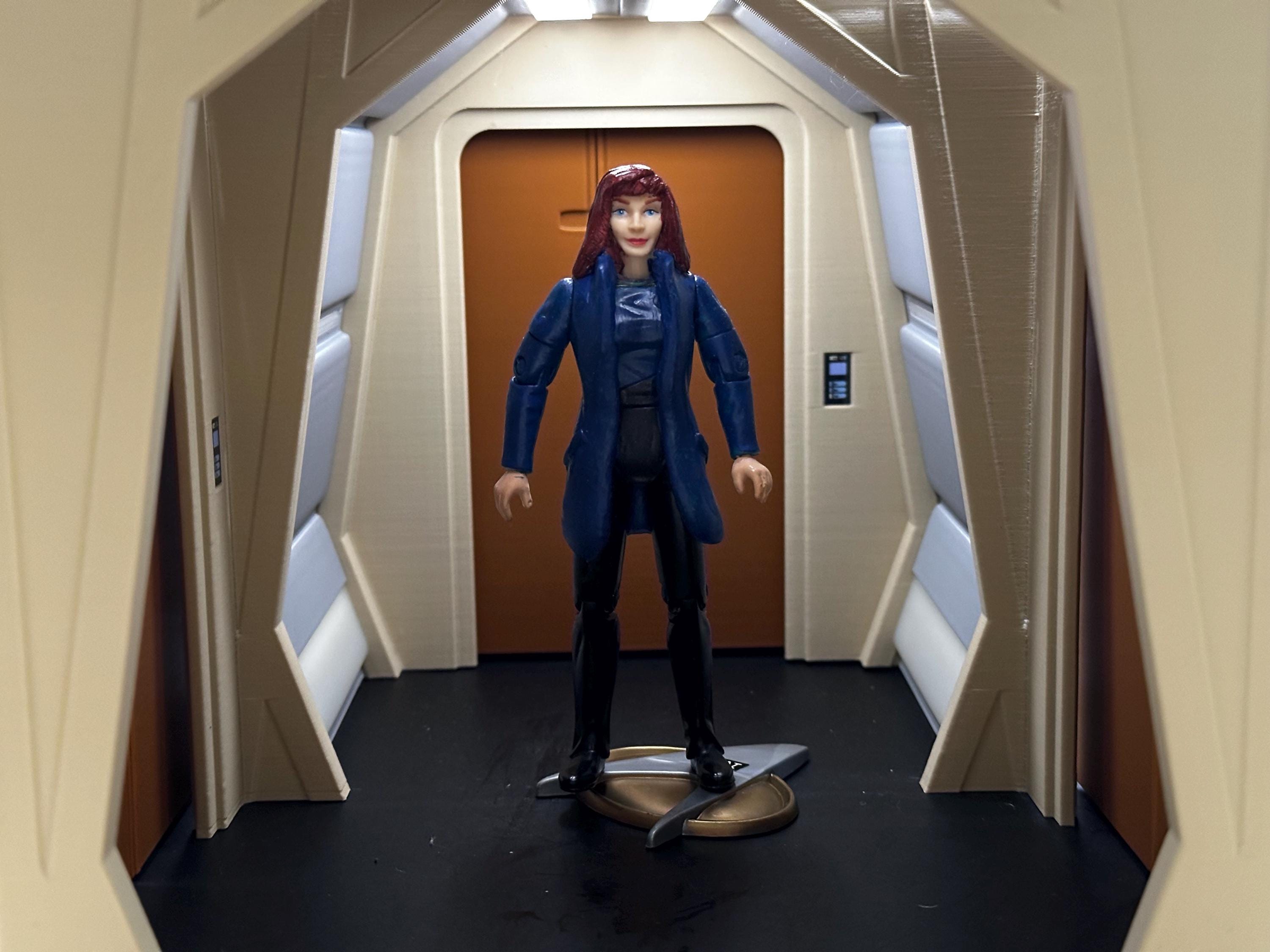 Star Trek Season 1 Beverly Crusher In Lab Coat Tng Season 1 Wave 1