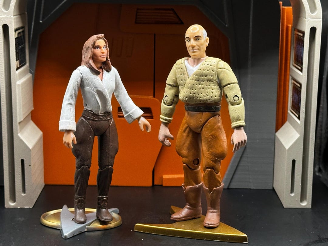 Picard and Vash From “captain’s Holiday” [TNG Season 3 / Wave 1] - Etsy