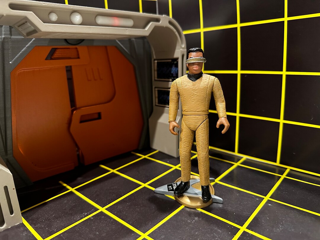 Lt. Cmdr. Laforge in Engineering Coverall TNG Season 4 / Wave 1 - Etsy
