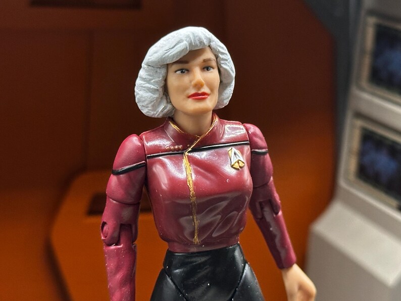 Admiral Kathryn Janeway From "endgame" [star Trek Voyager Expansion Set ...