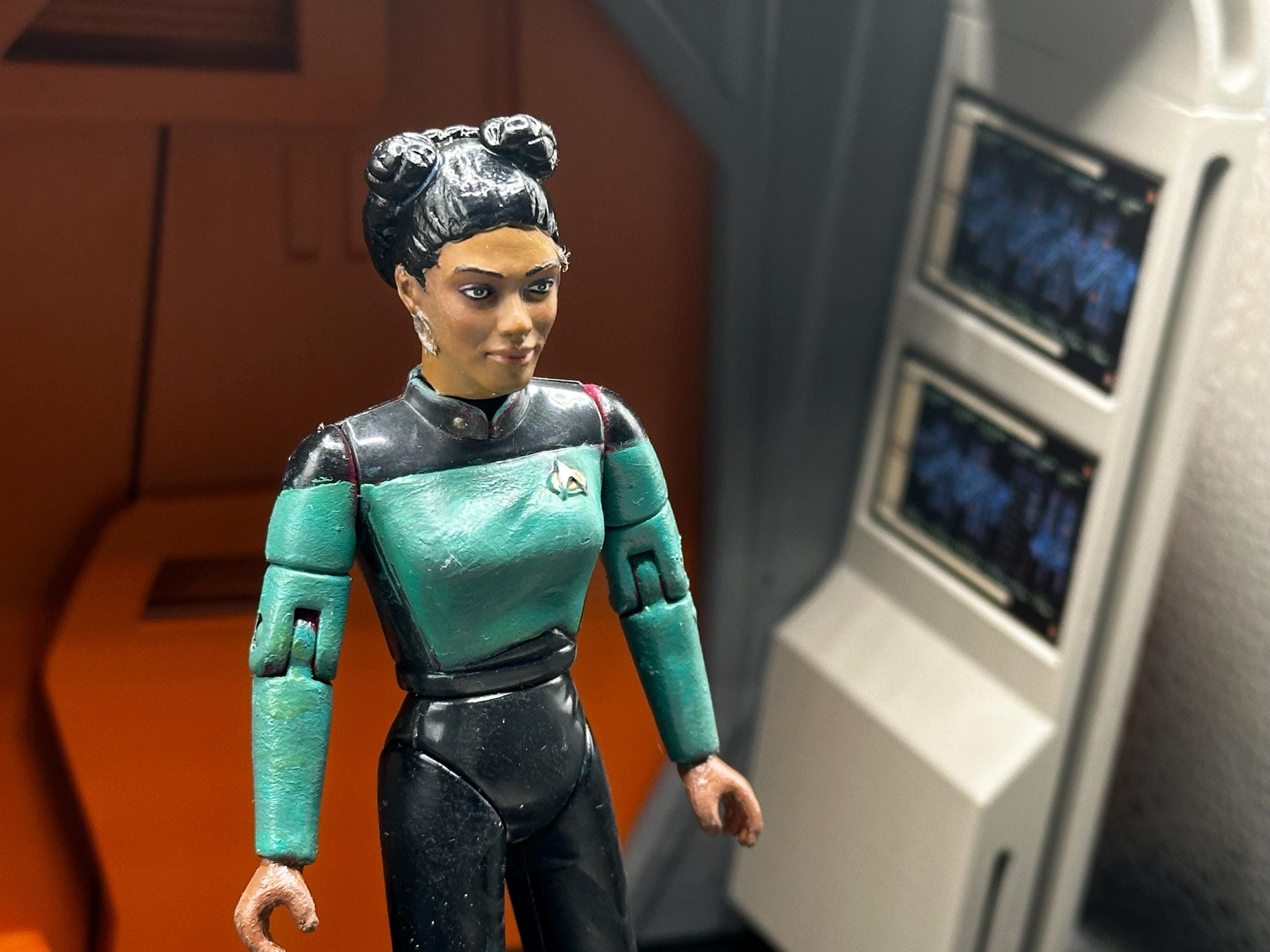 Ensign Zandra Taitt From "descent Pt 2" [TNG Season 7 / Wave 1] - Etsy
