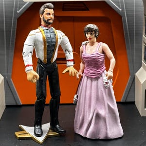 Commander Riker in Dress Uniform and Deanna Troi in Wedding Dress [star ...