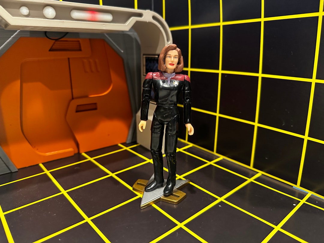 Captain Katherine Janeway From Season 7 star Trek Voyager Wave 1 - Etsy