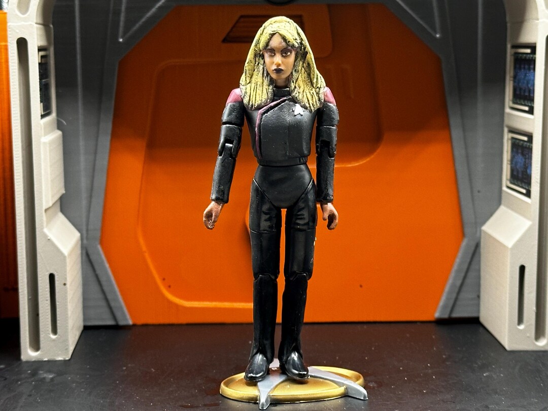 First Officer Raffi Musiker [star Trek Picard - Season 3 - Wave 2] - Etsy