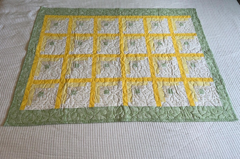 Sunshine Garden Baby Quilt - Etsy