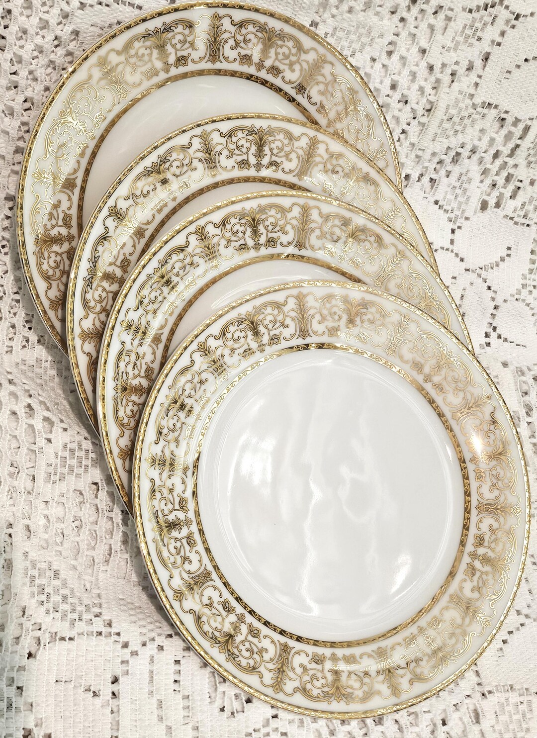 Highgate Manor medici Set of 4 Dessert Plates - Etsy