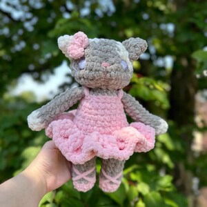 Crochet Maisie the Ballerina Kitty Plushies - Amigurumi • Crocheted ...