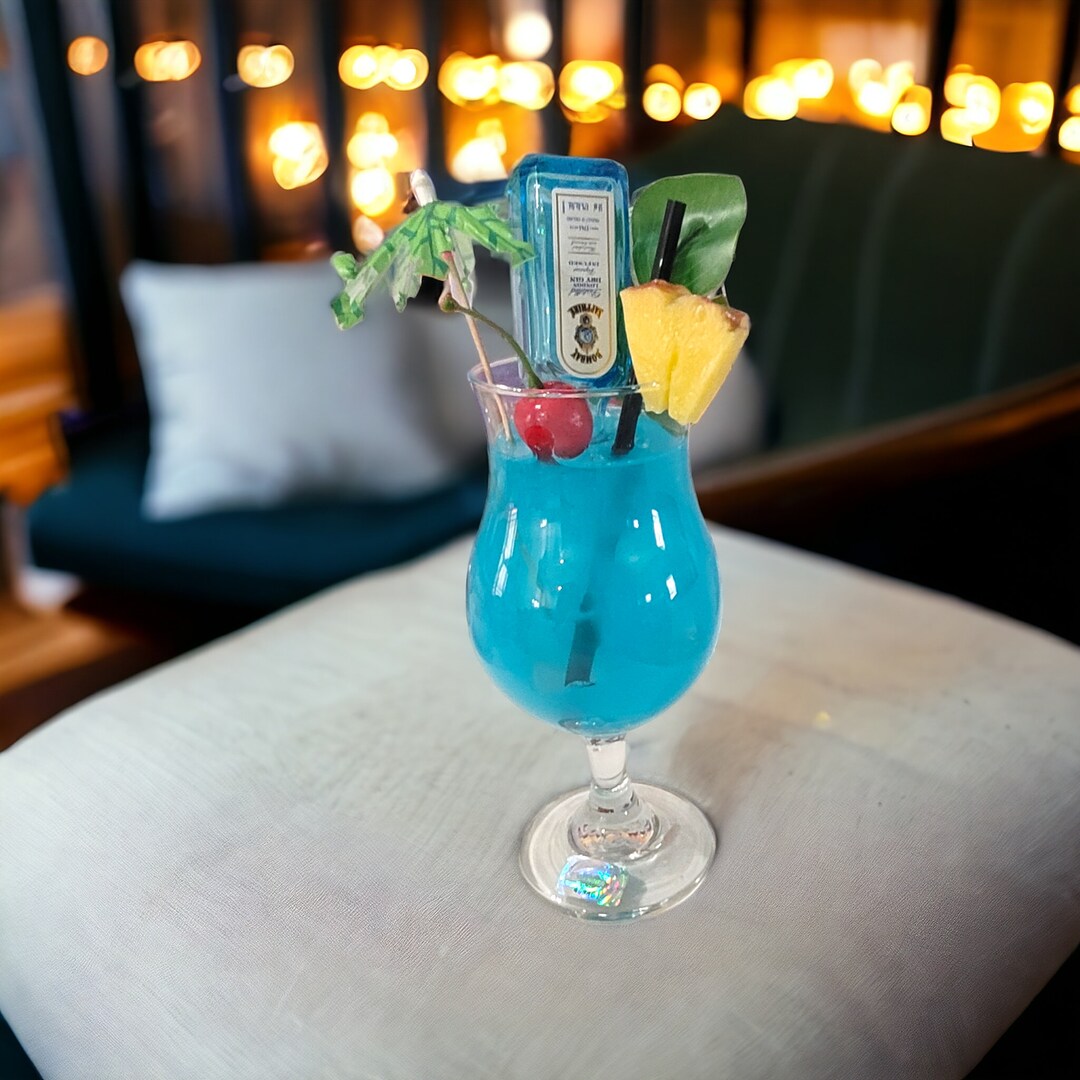 Blue Hawiian Resin Drink - Etsy
