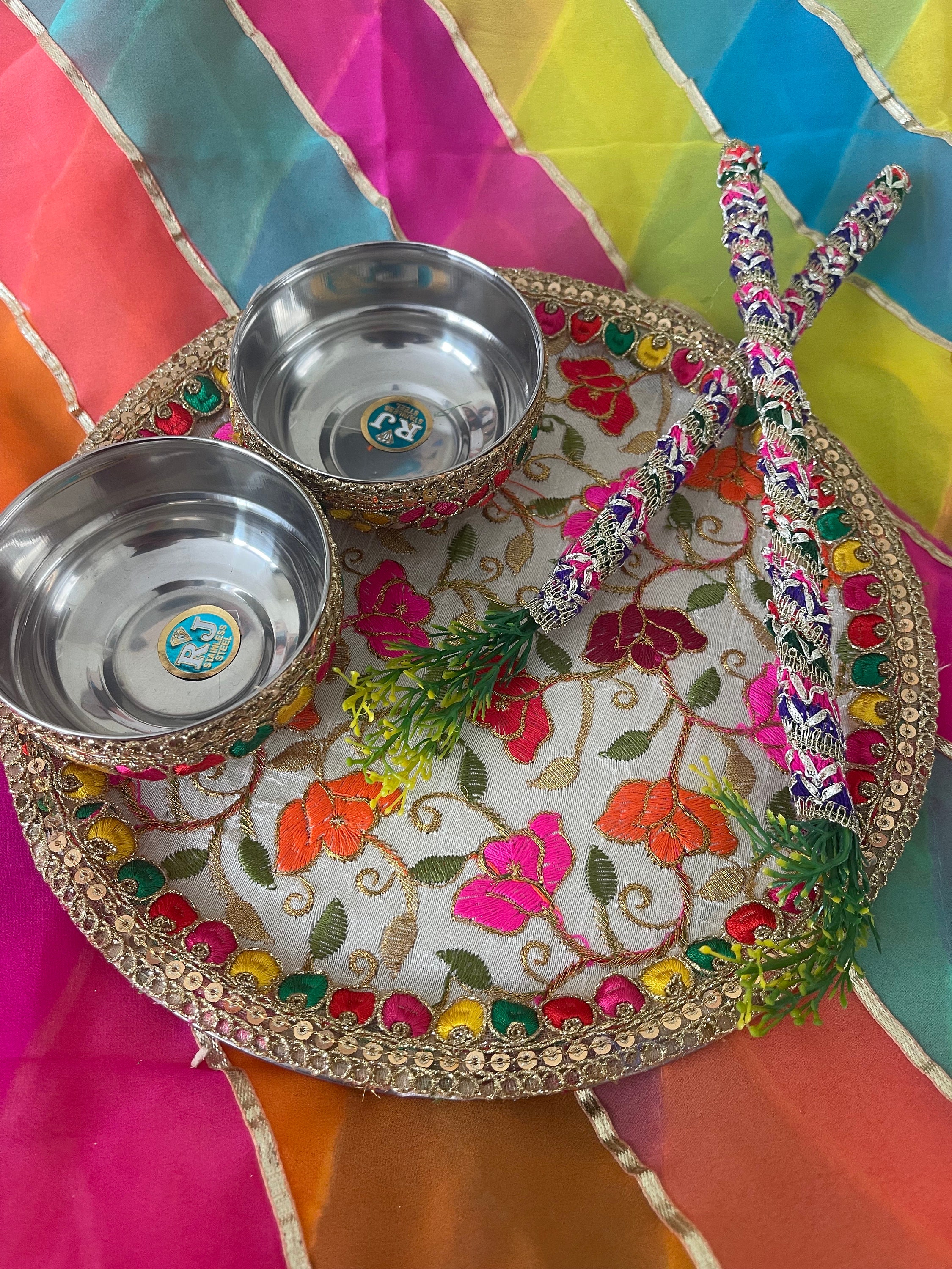 Mendhi Haldi Tray Thaal Plate Bowl Brush Sets | Maiyan | Haldi | Mendhi ...
