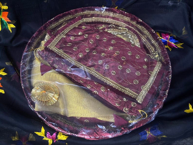 Maiyan Haldi Mendhi Choora Piri Stool Set | Indian Pakistani Wedding ...